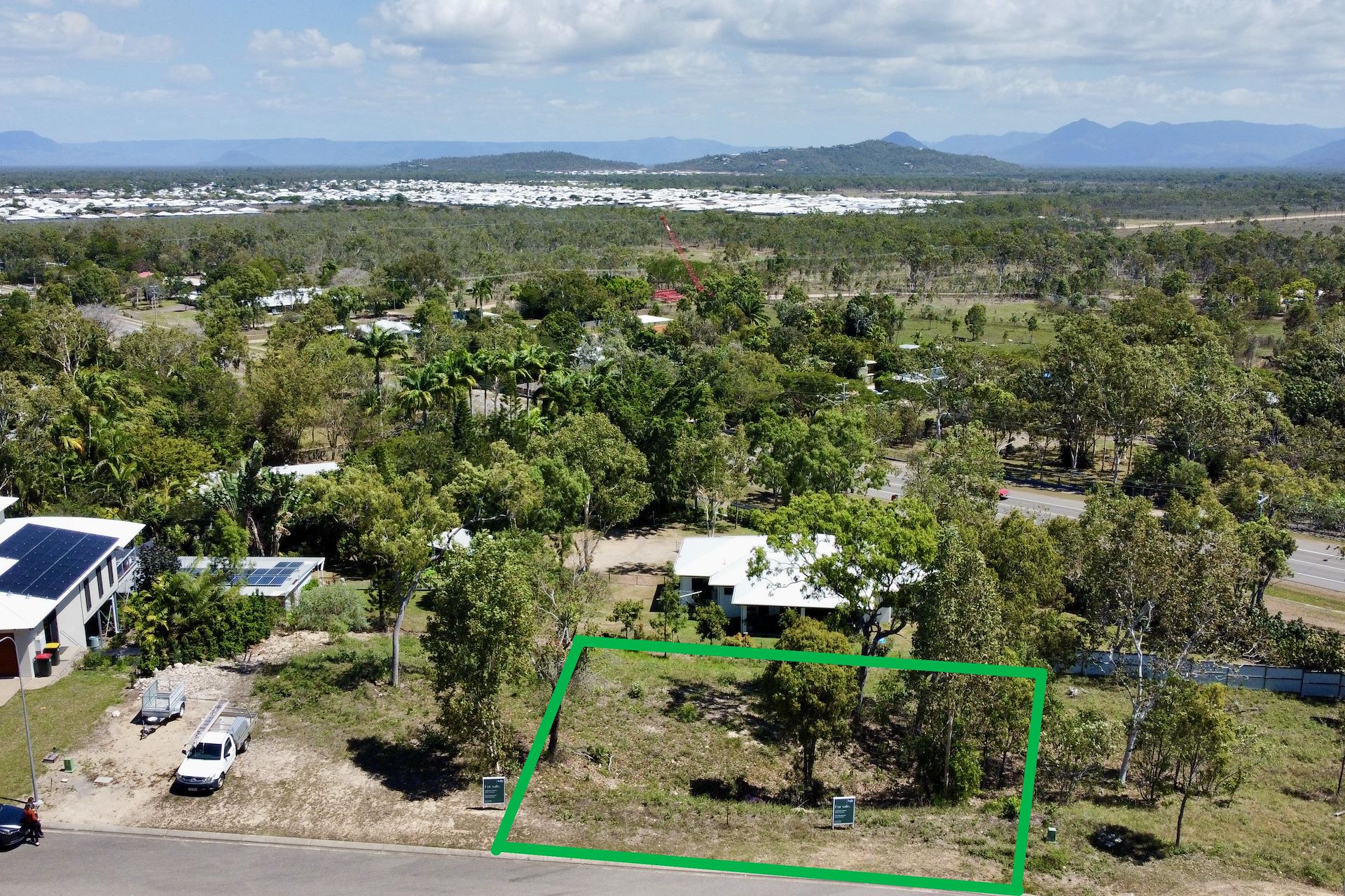 35 Deedes Crescent, Bushland Beach, QLD 4818